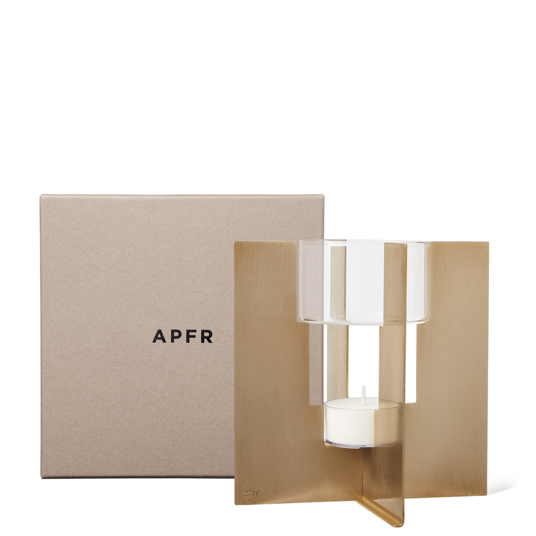 APFR – Oliver Thom